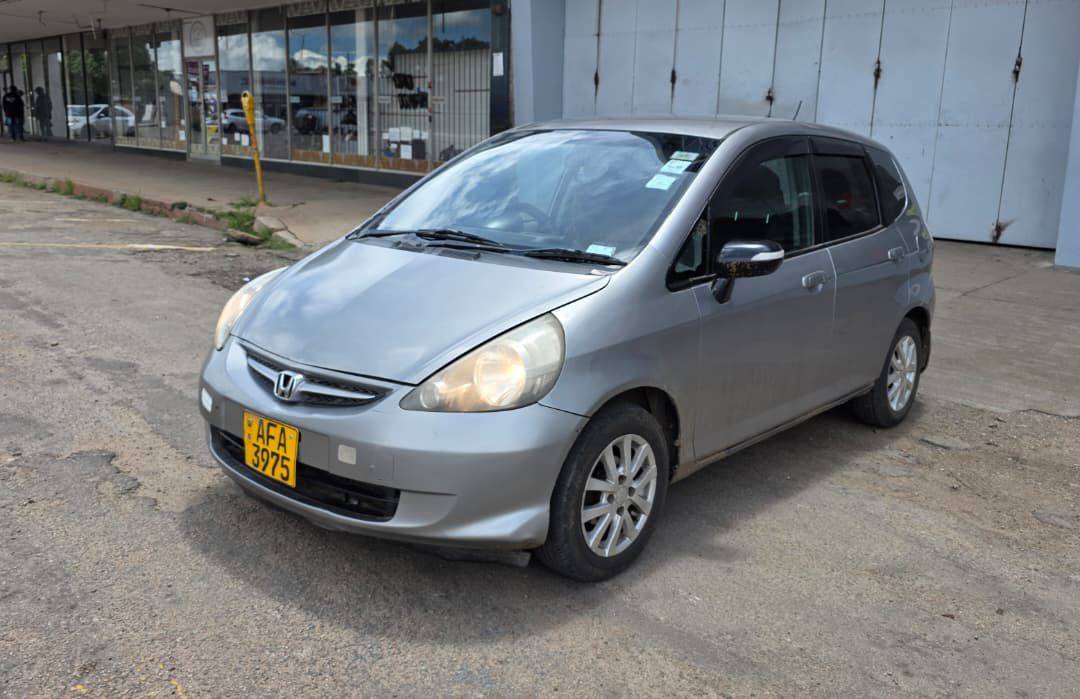 Honda fit Gd 1: For Sale Zimbabwe