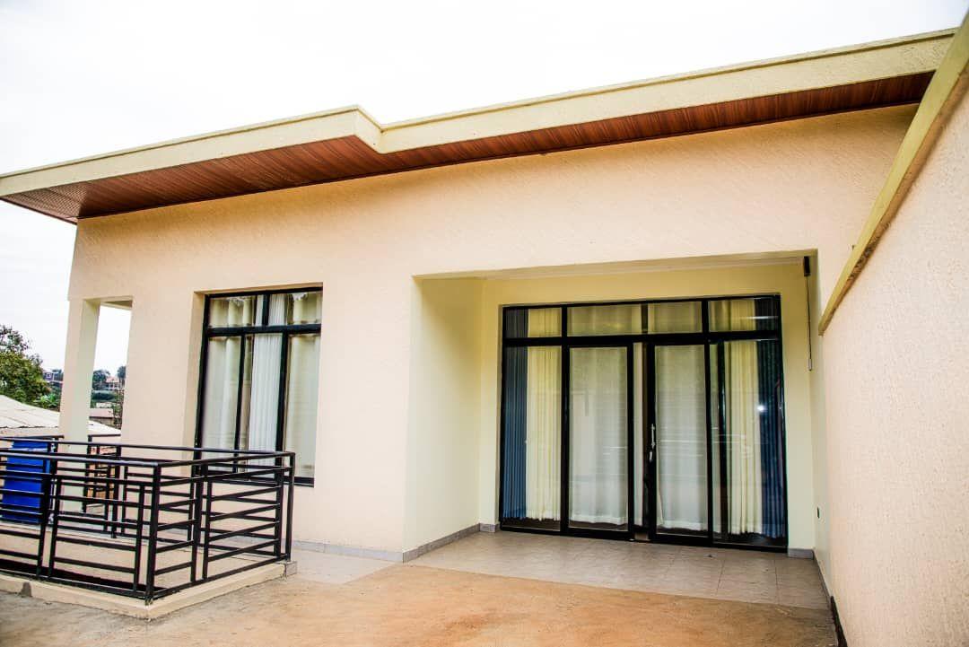 Gikondo rebero habonense inzu 800k 250780137909 : For Sale Rwanda