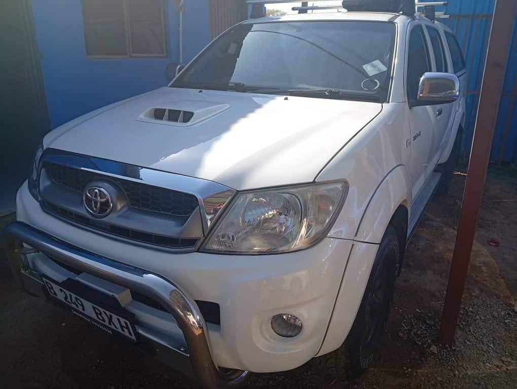 Toyota Legend 45 NEWLY REGISTERED: For Sale Botswana