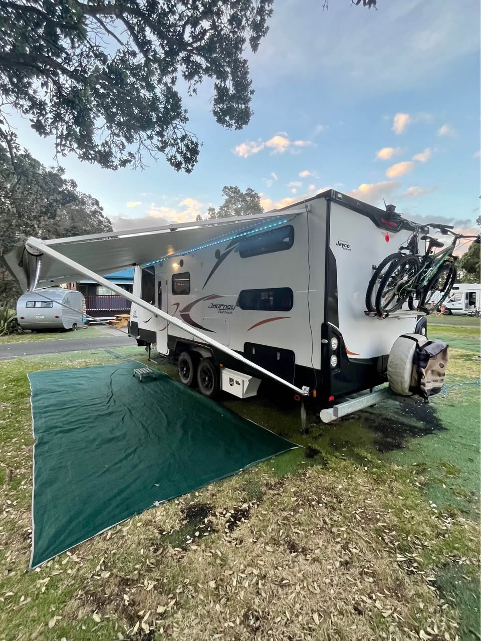 Jayco Journey Outback 22.681 Off Grid Ready Fully Upgraded 5: For Sale ...