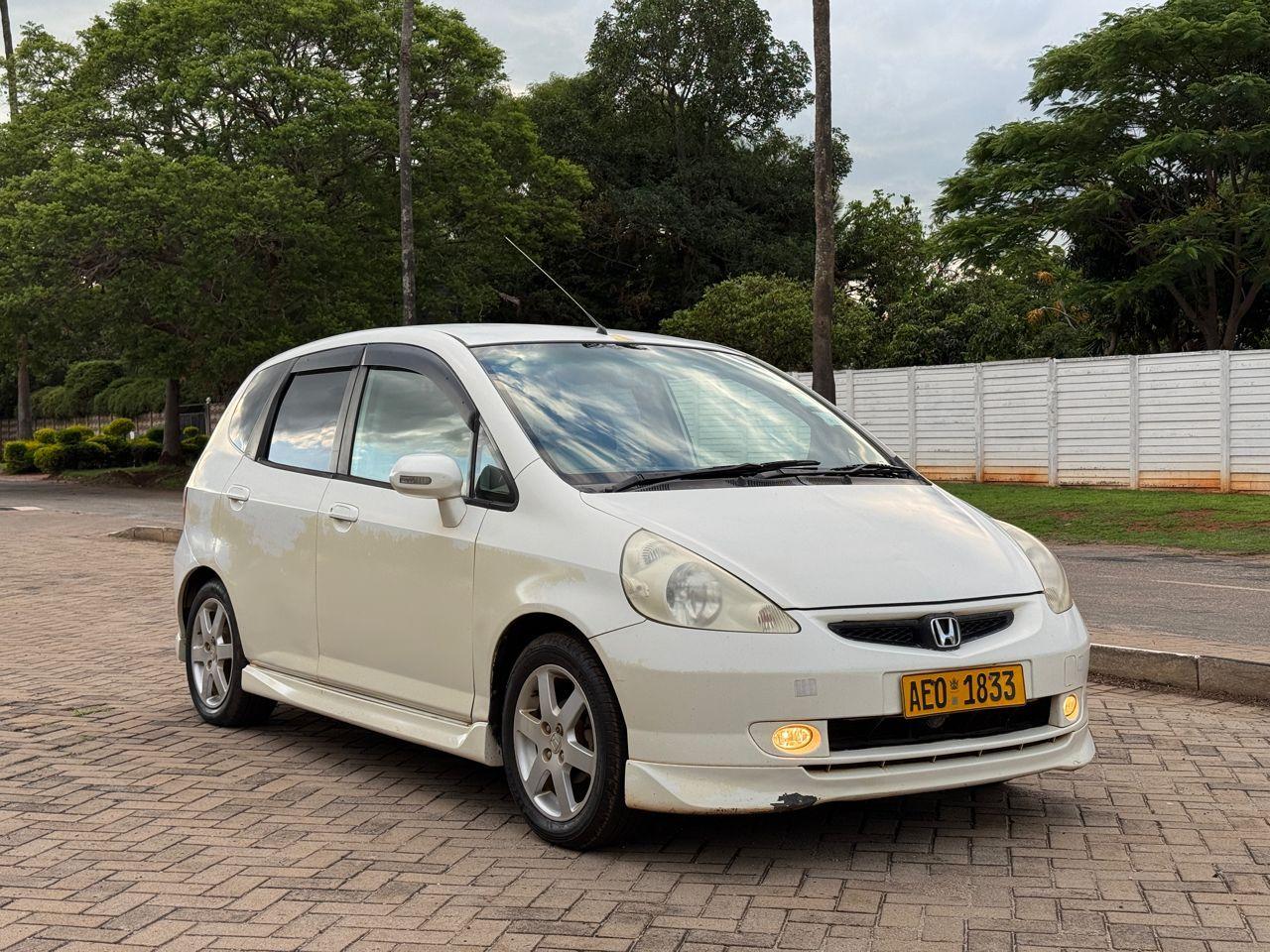 Result Page 13 of Cars for Sale in Zimbabwe Under $6,000 Page 13