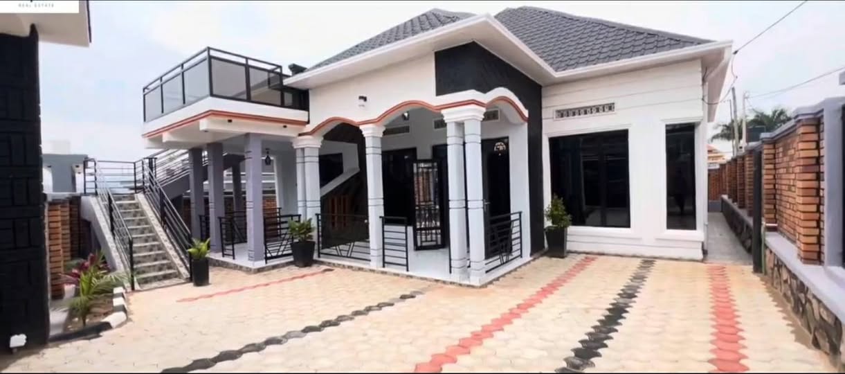 KANOMBE BELOW MILITARY HOSPITAL BIGGEST HOUSE SALE at 135MILLIONS TEL ...