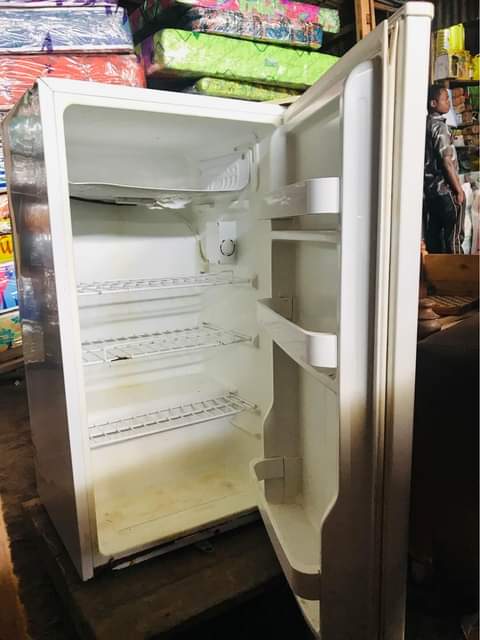 Fridges, Refrigerators & Freezers For Sale in Rwanda: Frigo 2024